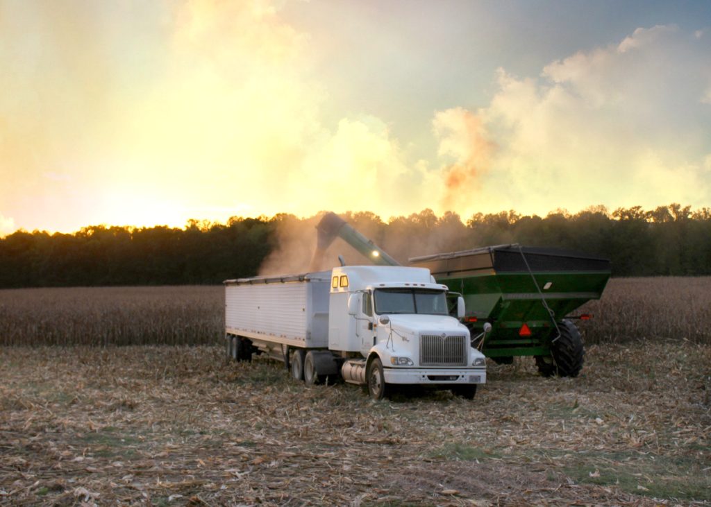 What is a Hopper Bottom?? | Hauling Grain